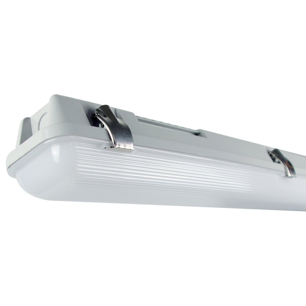 BANKSIDE 5ft Single IP65 LED Non-Corrosive Batten Light | Standard ...